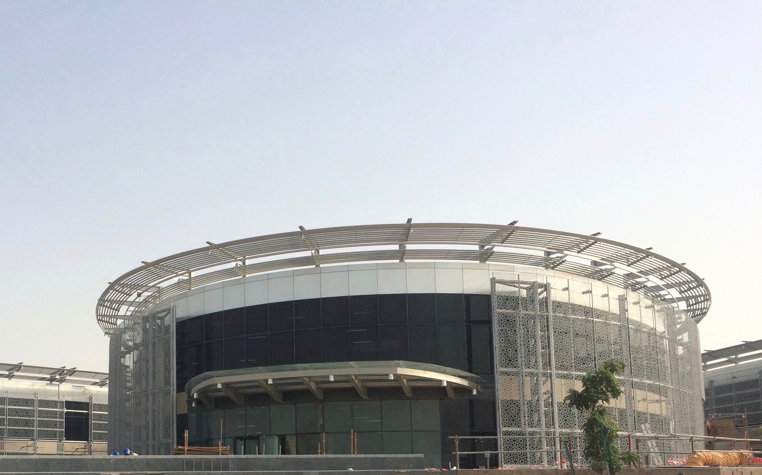 SUPREME EDUCATION COUNCIL - QATAR 46.000 sqm - Raised floors for indoor ...